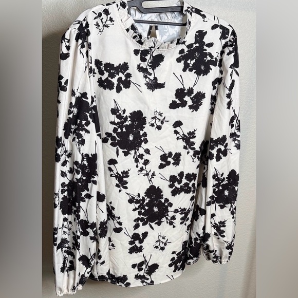 SHEIN | Tops | Shein 2xl Black And White Floral Blouse Plus Size Work ...